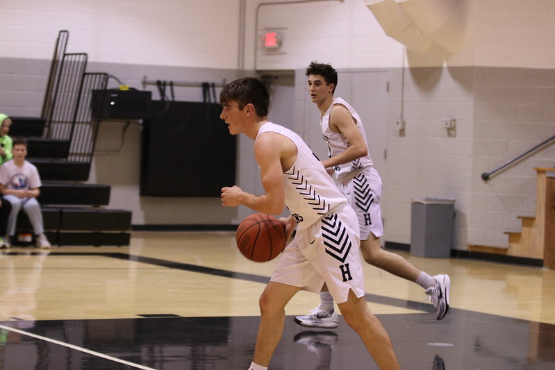Huskies and Ravens Split Conference Doubleheader - Hillcrest Ravens